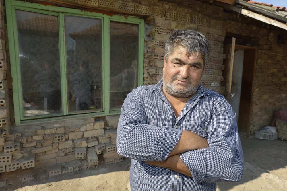 Global Lens » Bulgarian Roma face identity crisis